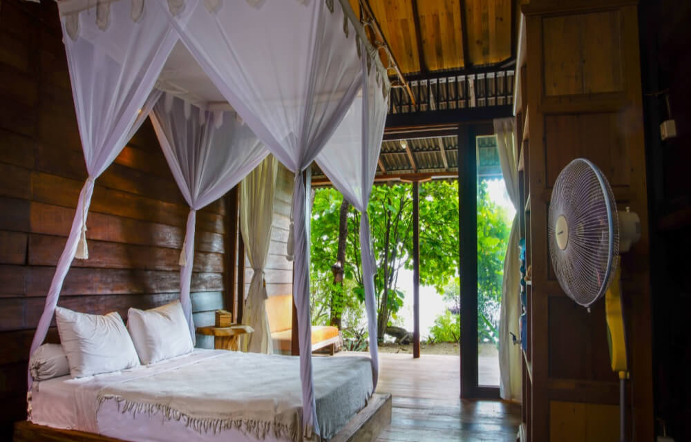 2D Pulau Macan Eco Lodge [2026] - Easytour Online